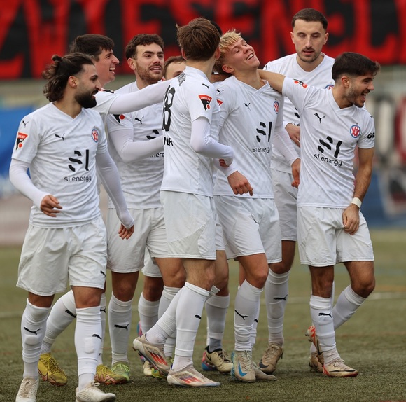VfR Mannheim bezwingt TSG Backnang mit 3:0 (2:0) - CityGuide